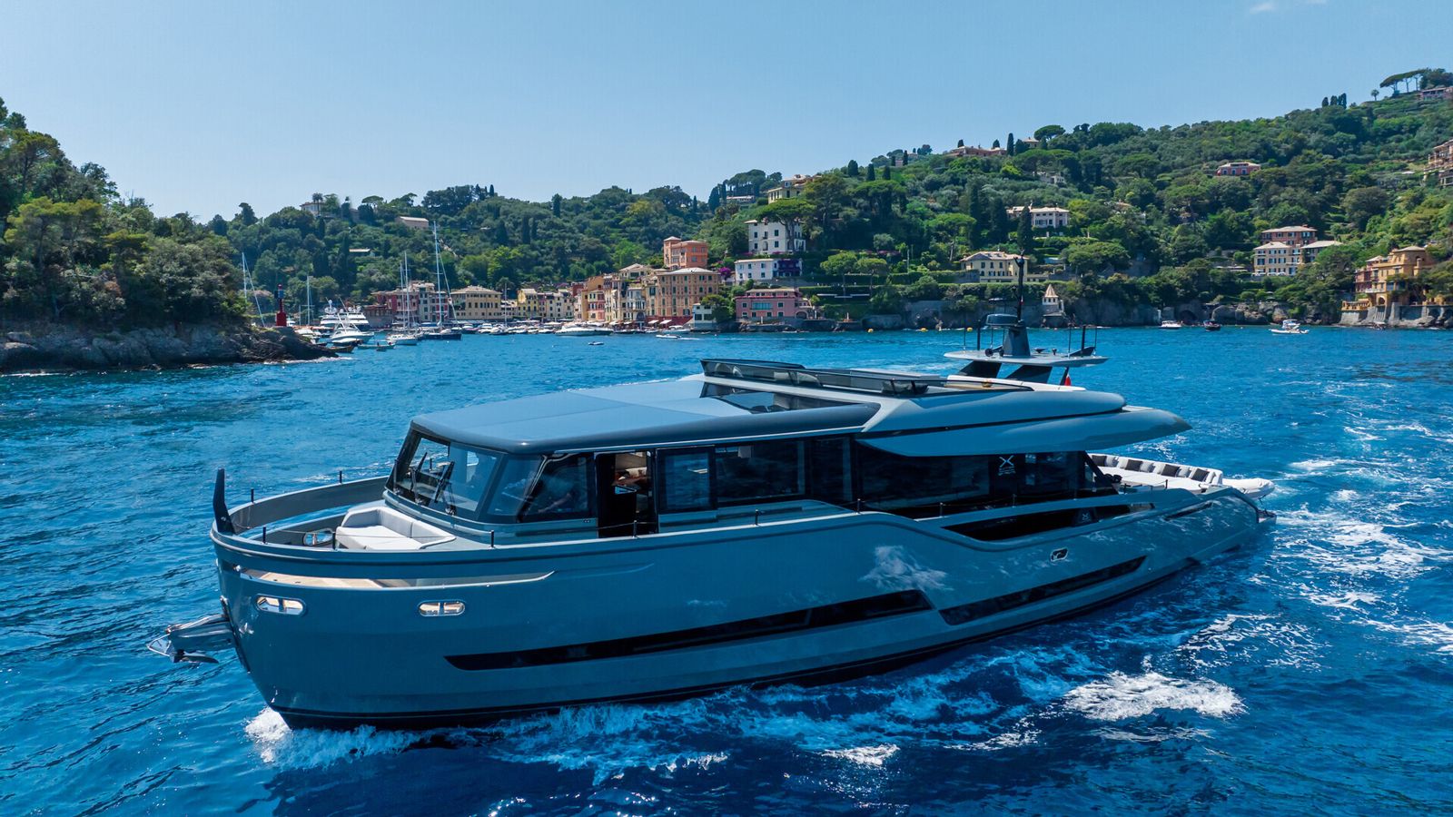 Further €500k price drop on Extra 76 motor yacht Martita